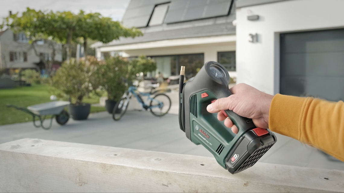 ハイパワークラス＆トップレベルの圧倒的なスピード・パワー・軽さを実現、ボッシュ コードレスエアポンプ「UPUMP 118H(本体のみ)」新発売！ | プレスリリース | ニュースとストーリー ...